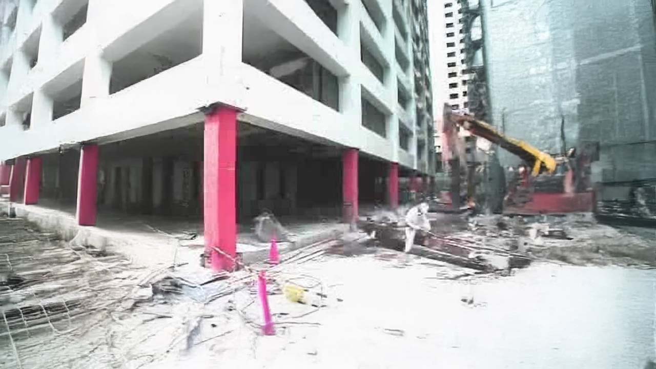 Como demoler un edificio, un piso a la vez